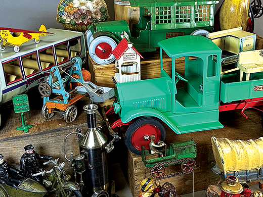Toy Auctions – Bertoia Auctions | Antique Toys & Collectables